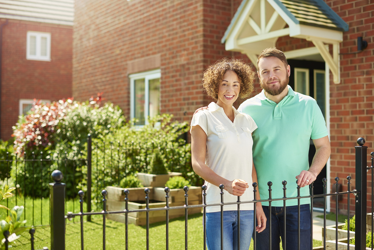 Is the cost of moving home keeping Britain’s homeowners still? - Flat ...